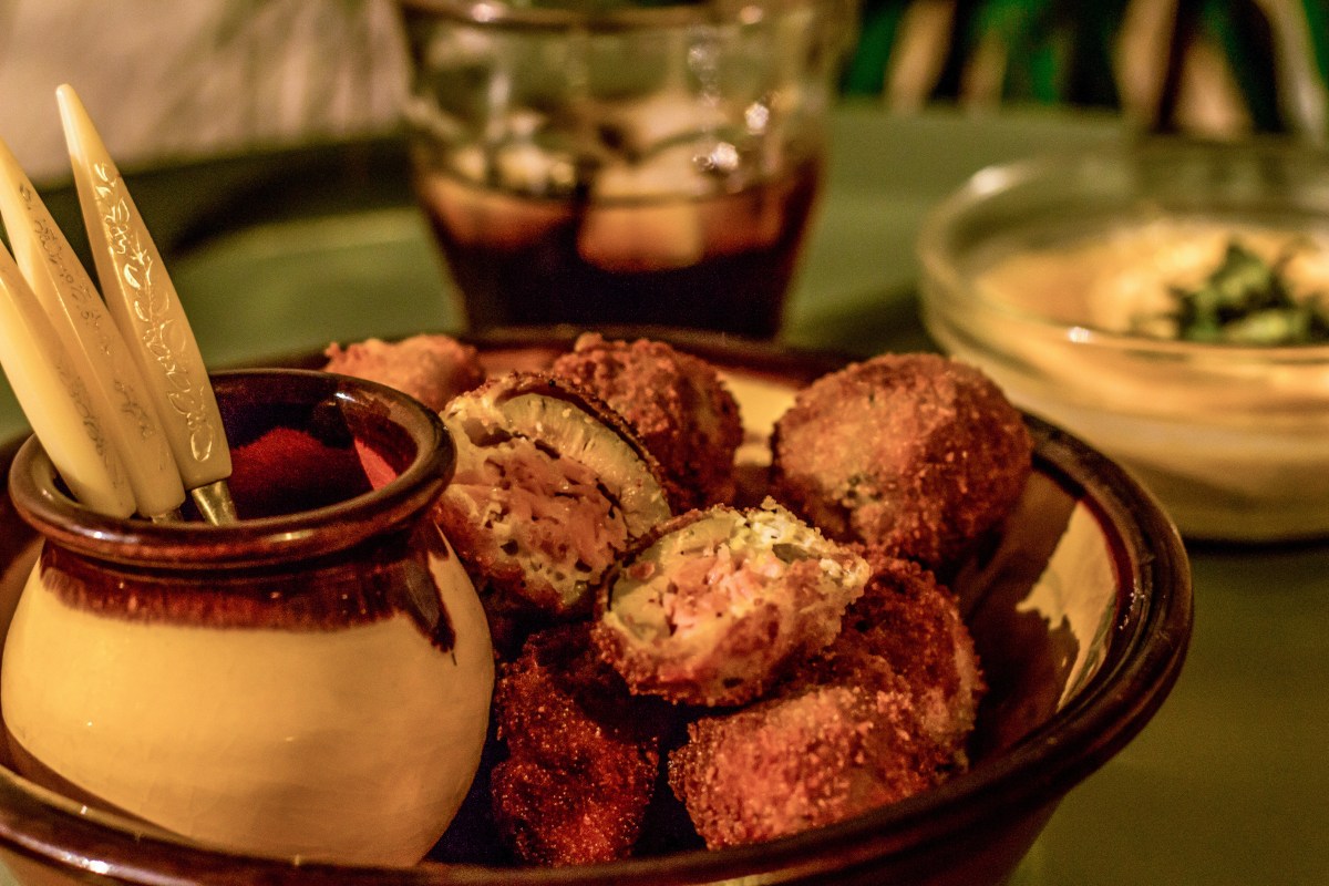Deep Fried Olives – The roaming chilli